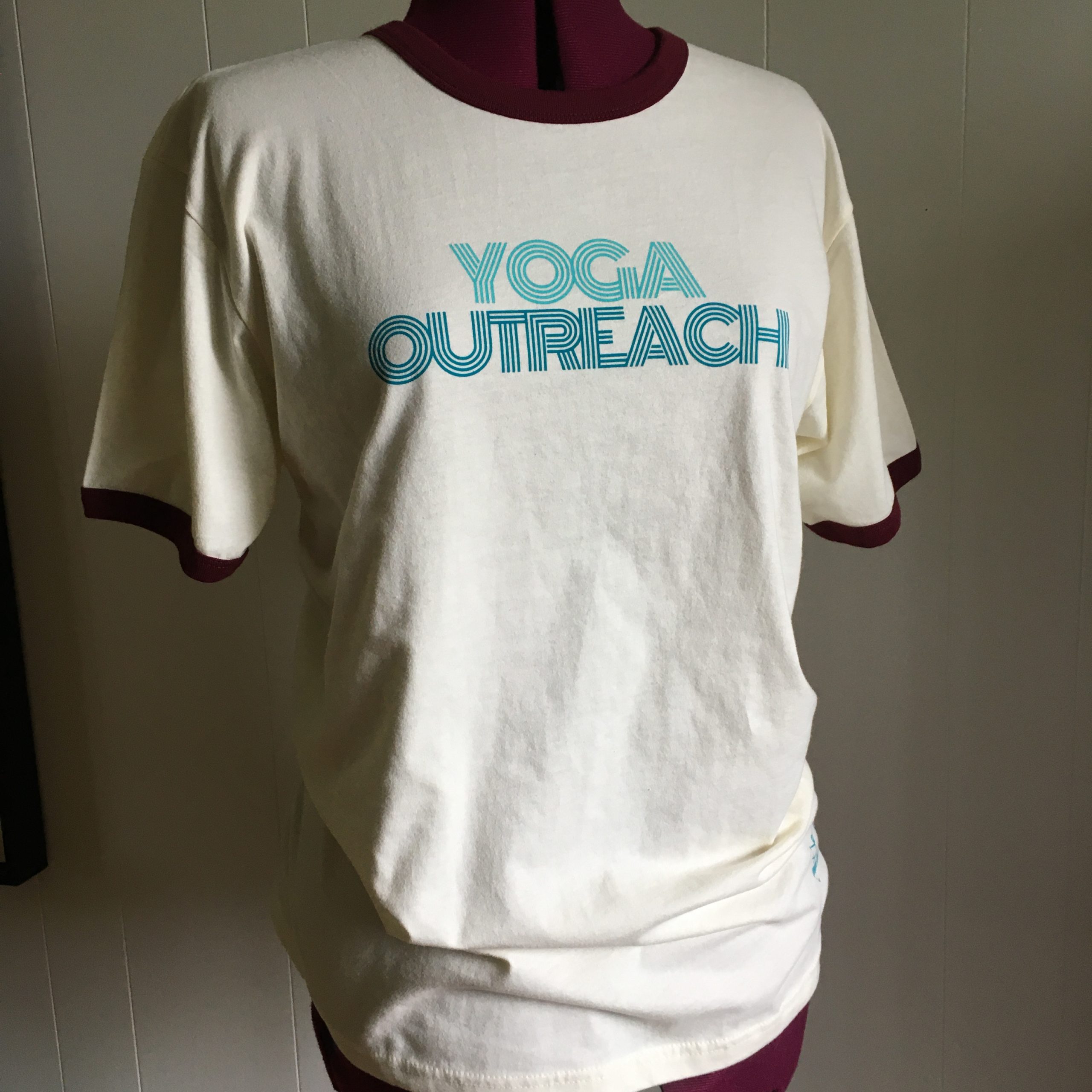 Retro Ringer – unisex maroon – Yoga Outreach